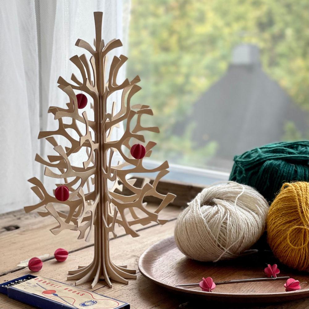 Lovi Spruce 30cm with Minibaubles | Wooden Christmas Tree | Lovi