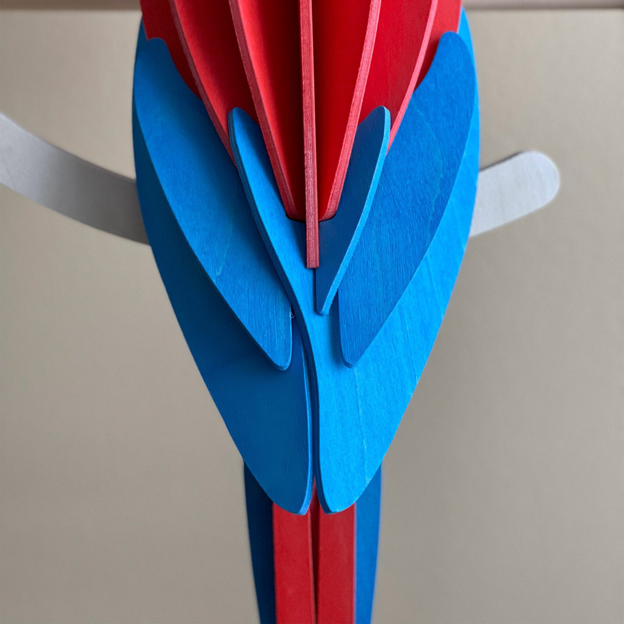 Lovi Parrot Red - Scarlet Macaw | Wooden Parrot Decor | Lovi.fi